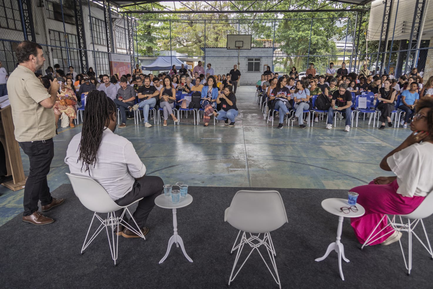 Professores e alunos da Faetec protestam contra fim do curso técnico em ... Professores e alunos da Faetec protestam contra fim do curso técnico em ...